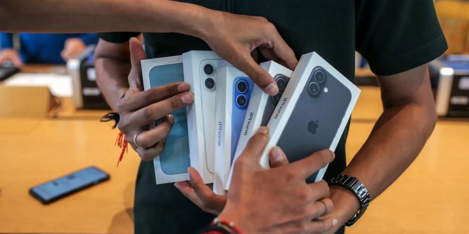 راهنمای رجیستری گوشی آیفون + تعرفه‌ها و جدول هزینه هر مدل